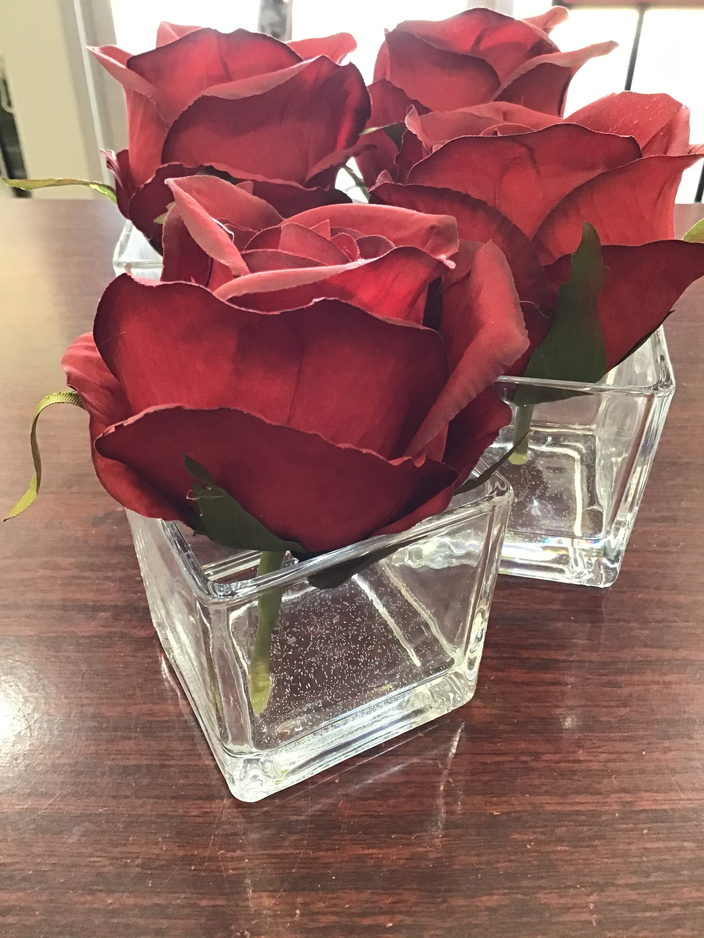 single rose table decoration